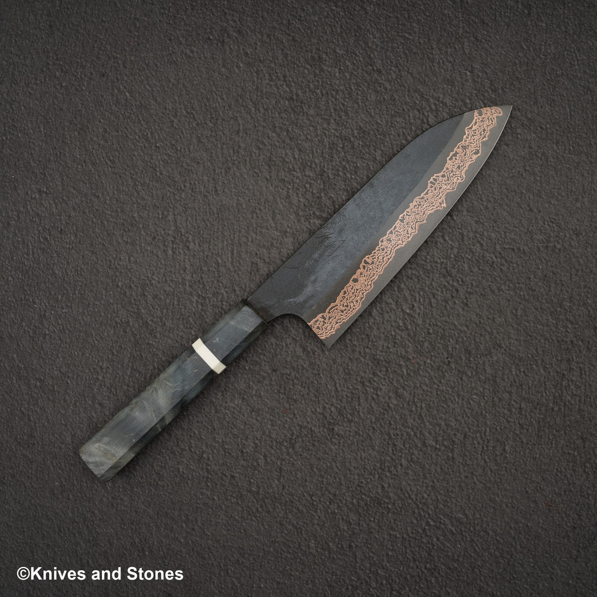 Hatsukokoro x Nigara Yorokobi SLD Copper Damascus Santoku 180mm Birch – Knives and Stones